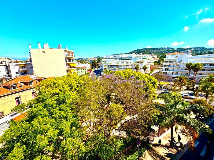 Appartement 2 pièces à vendre - Cannes, Prado, République