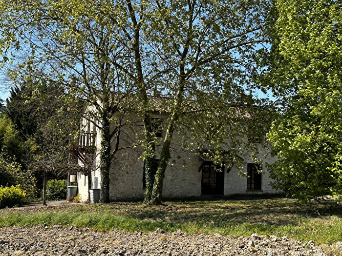 Maison à vendre - Soumensac - 6 pièces - 3 chambres