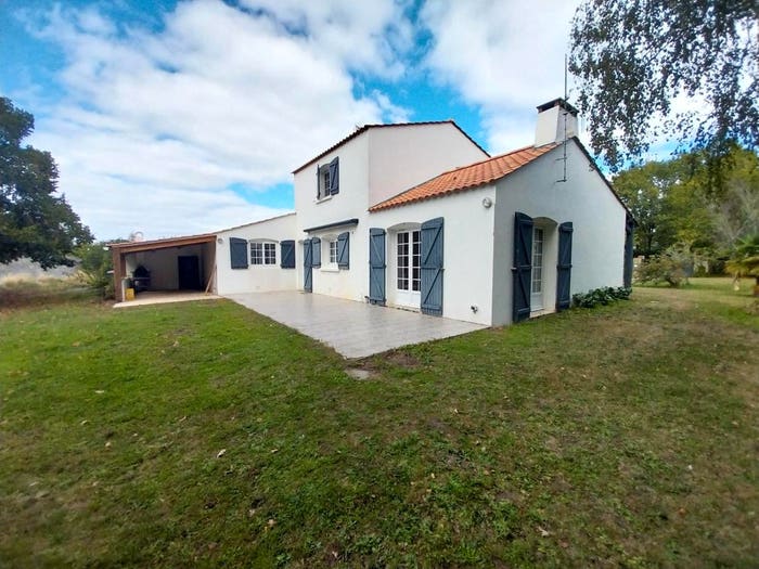 Challans, Route de Cholet, Route de la Roche-sur-Yon - Maison 6 pièces à vendre