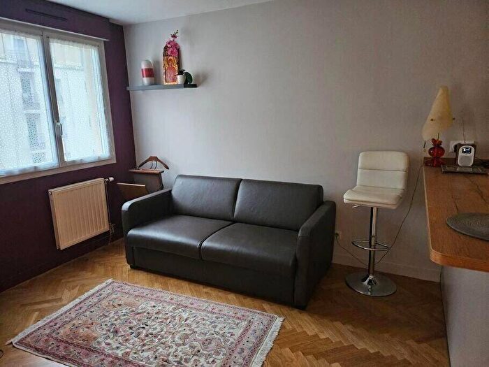 Appartement 1 pièce à louer à Hôtel de Ville, Courbevoie