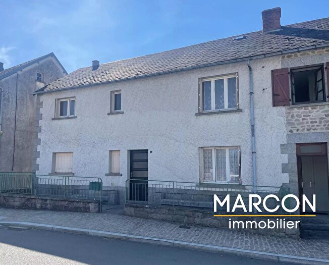 Maison à vendre - Mérinchal - 6 pièces - 4 chambres