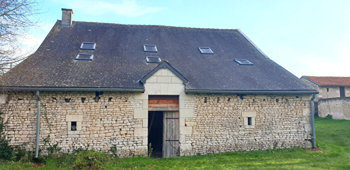 Maison à vendre - La Tour-Saint-Gelin - 2 pièces - 1 chambre