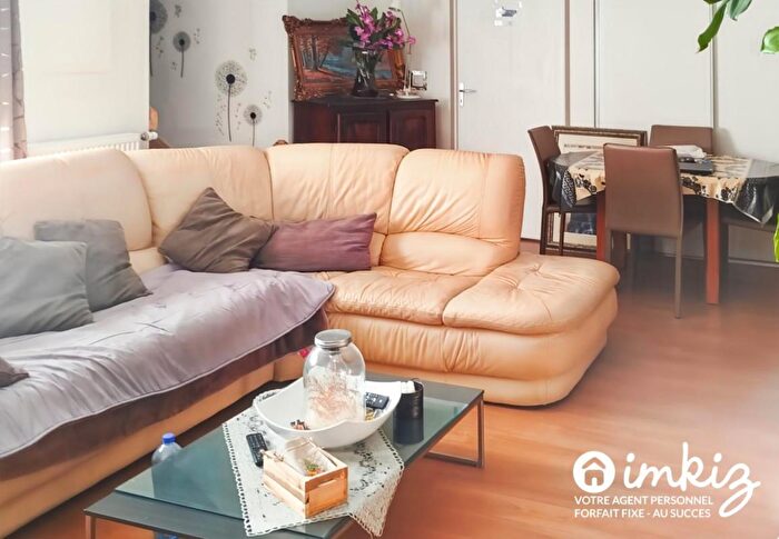 Appartement à vendre - Vénissieux, Léo Lagrange, Louis Pergaud - 5 pièces - 4 chambres