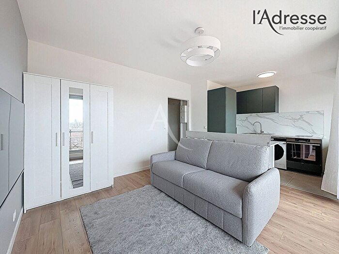 Appartement à louer - Bergère-Moulin, Puteaux - 1 pièce