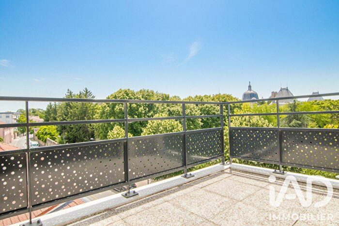 Lallier P Hochart, L'Haÿ-les-Roses : Appartement 4 pièces à louer