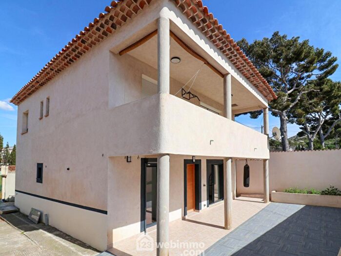 Maison à vendre - Marseille e , Sormiou - 6 pièces - 3 chambres