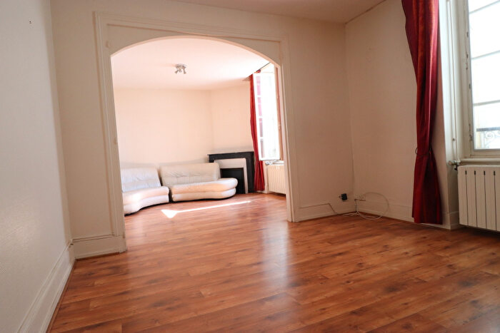 Appartement à vendre - Nevers, République, Préfecture - 6 pièces - 5 chambres