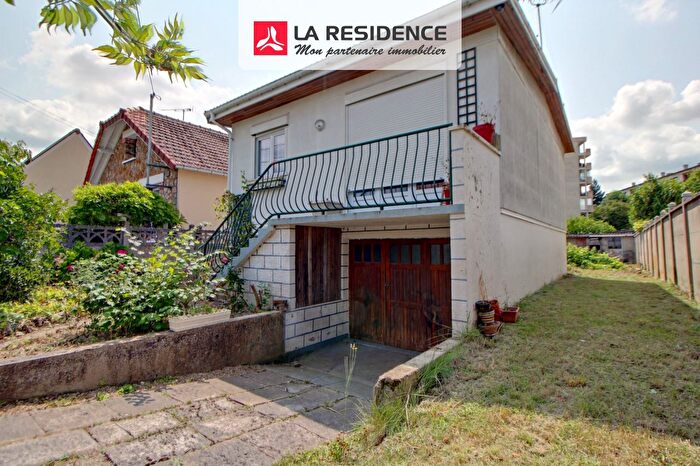 Les Clayes-sous-Bois, Nord - Maison 3 pièces à vendre