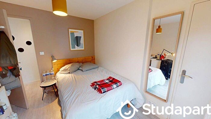 Appartement à louer - Francisco-Vern-Poterie, Rennes - 1 pièce - 1 chambre