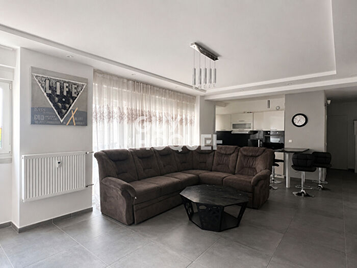 Appartement 4 pièces à Wittenheim, Centre-ville, à louer