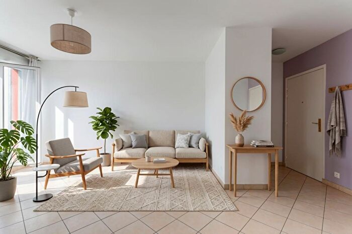 Chelles, Centre-ville, Gare, Abbesses - Appartement 3 pièces à vendre