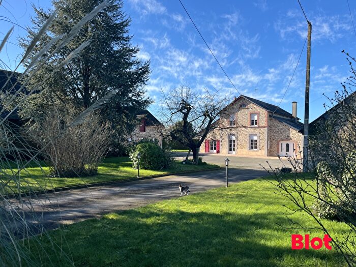 Maison à vendre - Rannée - 6 pièces - 5 chambres