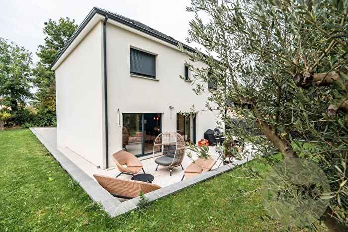 Maison à vendre - Plaisir - 7 pièces - 5 chambres