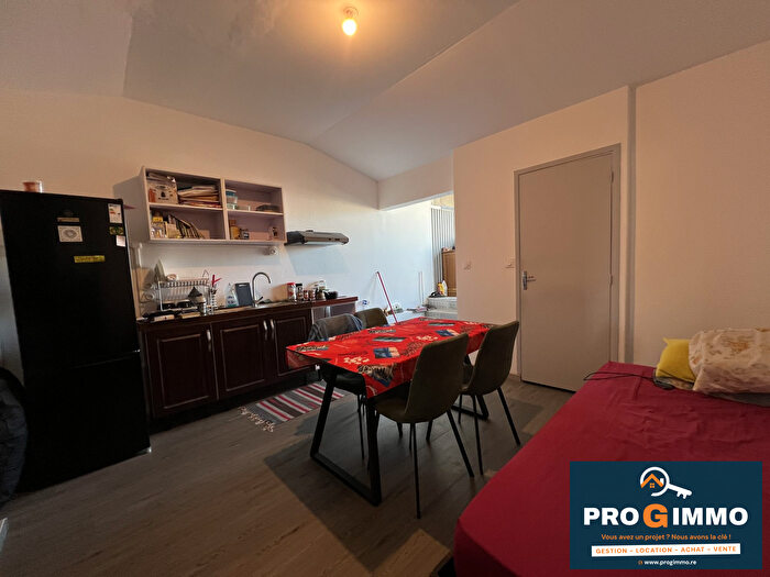 Saint-Pierre, Centre-ville - Appartement 1 pièce à louer