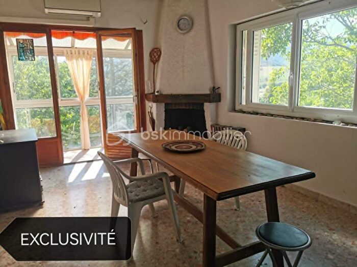 Thoard : Maison 8 pièces à vendre