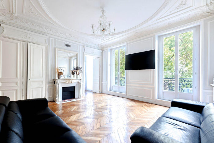 Appartement 6 pièces à Paris 10ème, Château d'Eau, Lancry, à vendre