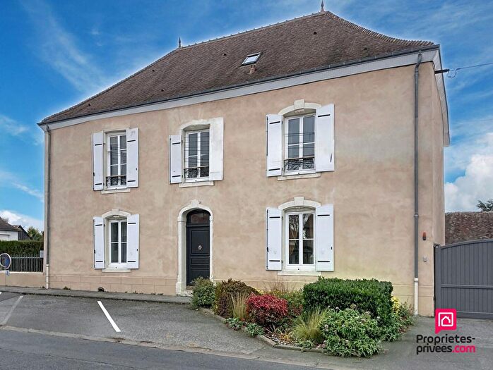 Maison à vendre - Saint-Cosme-en-Vairais - 7 pièces - 5 chambres