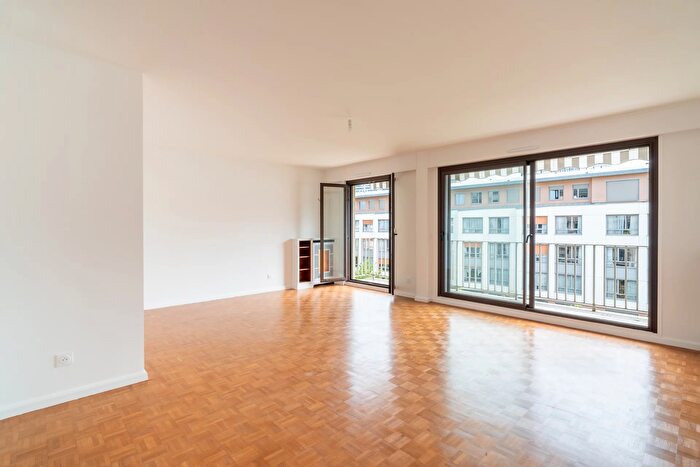 Courbevoie, Hôtel de ville - Appartement 4 pièces à vendre