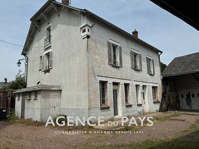 Maison à vendre - Triguères - 8 pièces - 5 chambres