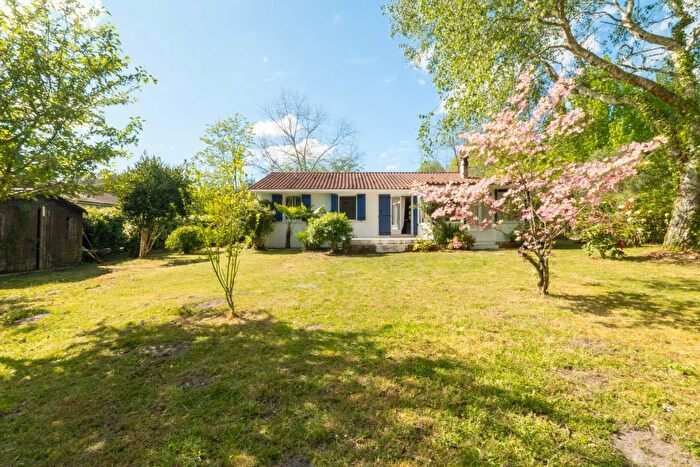 Maison 4 pièces à vendre à Josse
