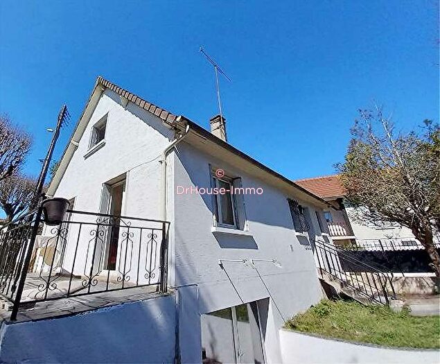 Maison à vendre - Luzarches - 5 pièces - 3 chambres