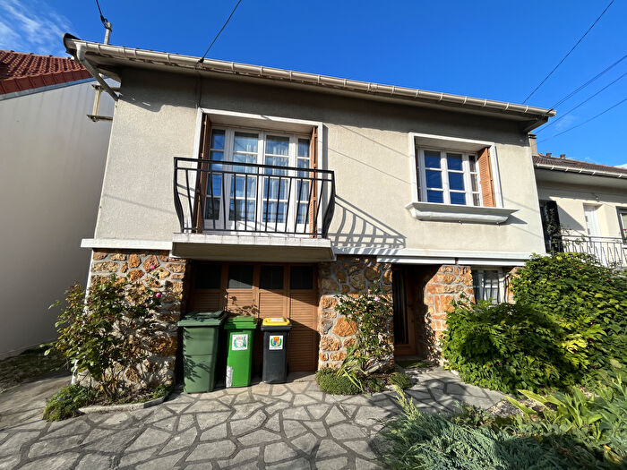 Maison à vendre - Paray-Vieille-Poste - 5 pièces - 3 chambres