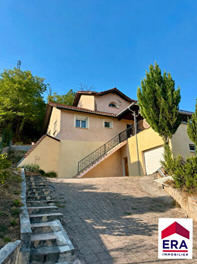 Maison 6 pièces à La Tour-du-Pin, à vendre