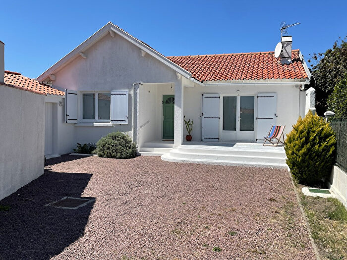 Maison à vendre - Noirmoutier-en-lîle, Centre-ville, Cinq Chemins - 6 pièces - 3 chambres