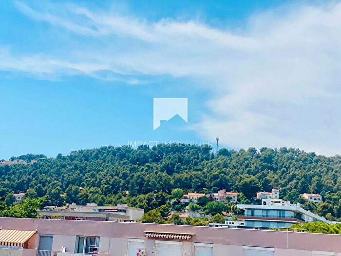 Appartement à vendre - La Garde, Le Village - 5 pièces - 3 chambres