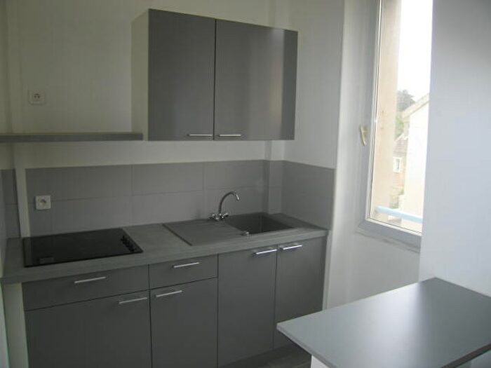 Appartement à louer - Saint-Ouen-lAumône, Centre-ville, Prairie - 2 pièces - 1 chambre