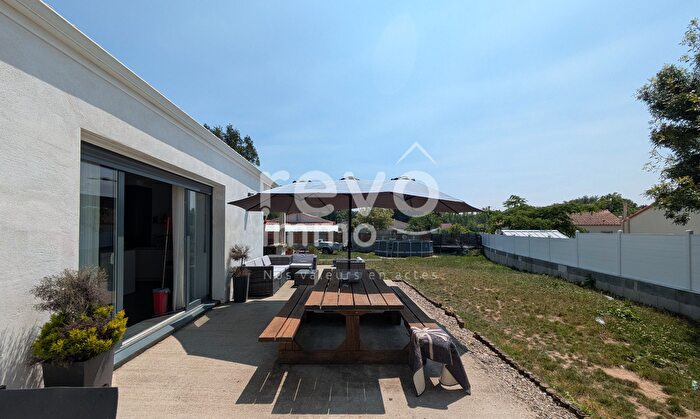 Maison à vendre - Saint-Colomban - 4 pièces - 3 chambres