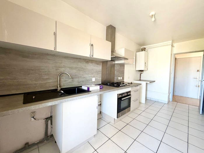 Nîmes - Appartement 1 pièce à louer