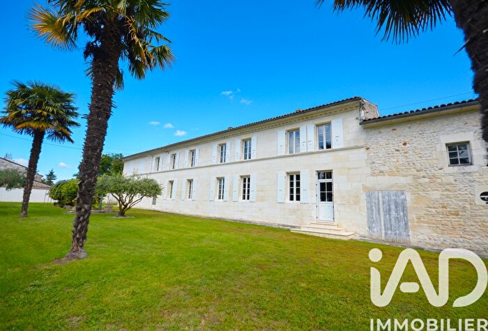 Maison 9 pièces à La Clisse, à vendre