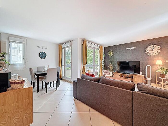 Appartement à vendre - Montigny-le-Bretonneux, Les Prés - 4 pièces - 3 chambres