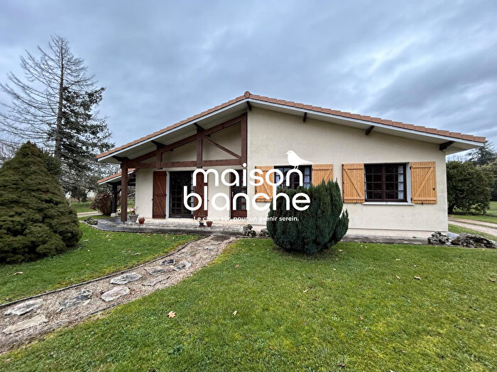 Maison 4 pièces à Les Églisottes-et-Chalaures, à vendre