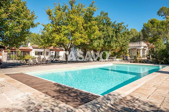 Maison à vendre - Éguilles - 14 pièces - 7 chambres