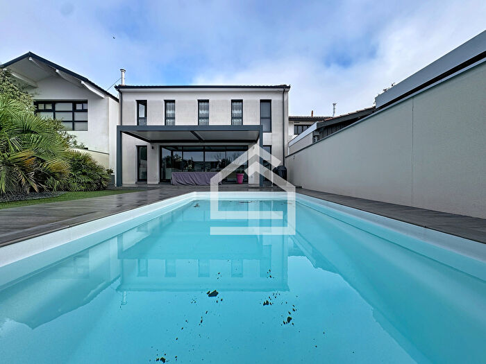 Maison à vendre - Le Bouscat - 5 pièces - 4 chambres