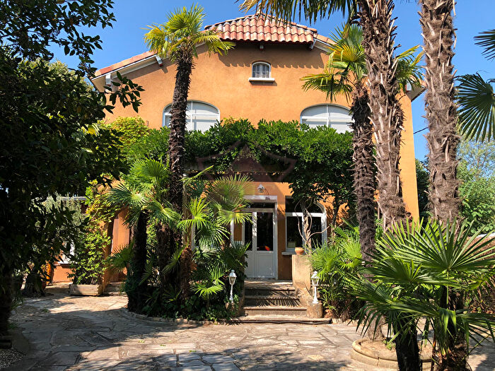 Maison à vendre - Alès, Brésis, Prés Rasclaux - 10 pièces - 4 chambres