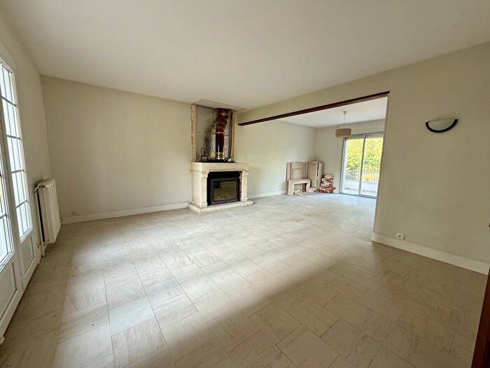 Maison à vendre - Ormes - 6 pièces - 5 chambres