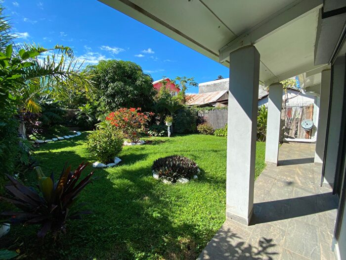 Saint-Pierre, La Ravine Blanche, Front de Mer : Maison 3 pièces à vendre