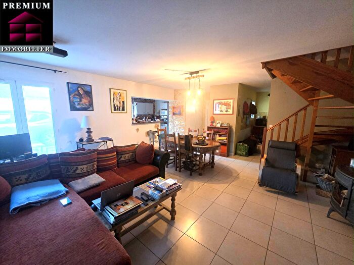 Maison à vendre - Saint-Estève - 6 pièces - 3 chambres