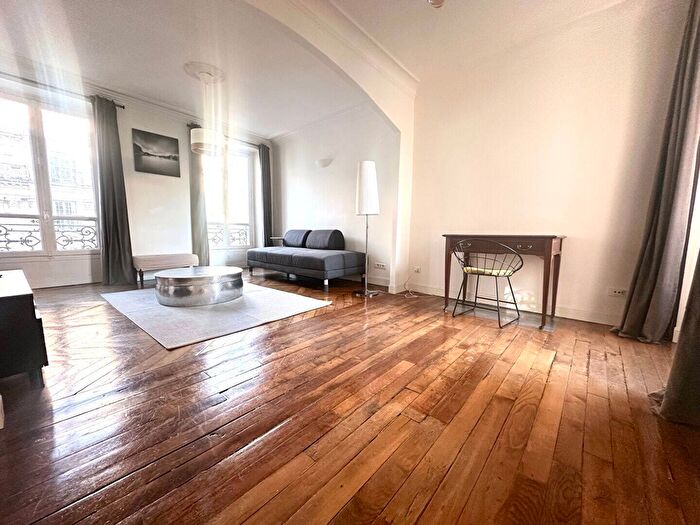 Appartement à louer - Gros Caillou, Paris ème arrondissement - 2 pièces - 1 chambre