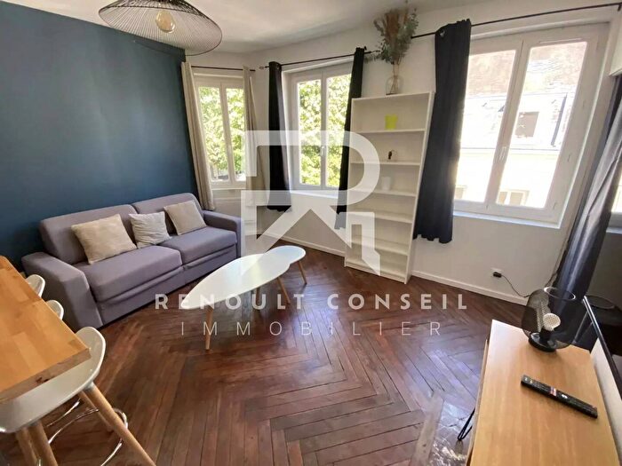 Saint Marc-Croix de Pierre-Saint Nicaise, Rouen : Appartement 1 pièce à louer