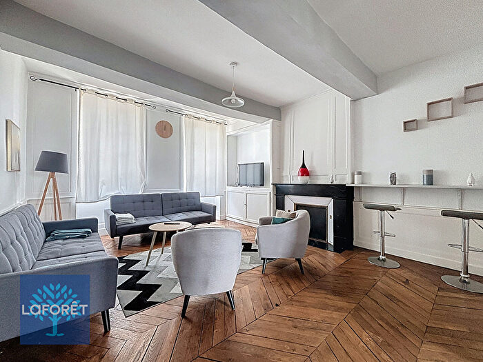 Appartement à vendre - Fougères, Centre-ville, Urbanistes - 7 pièces - 5 chambres