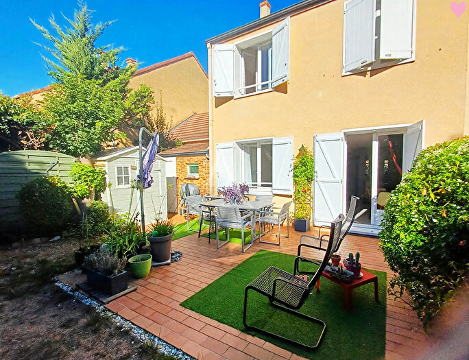 Maison 4 pièces à Champs-sur-Marne, Bords de Marne, à vendre