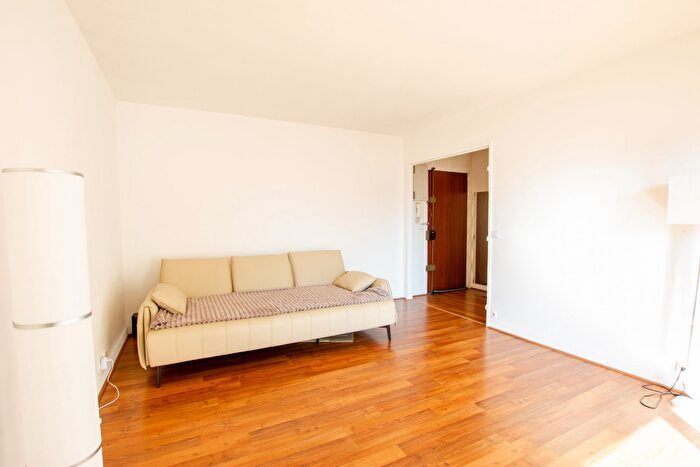 Appartement 2 pièces à Saint-Mandé, Tourelle, Begin, à louer