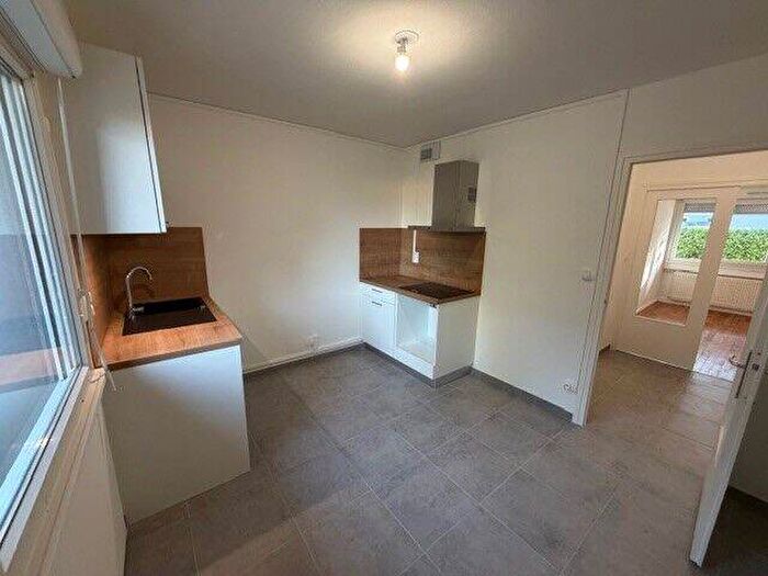 Appartement à louer - Le Vernay, Caluire-et-Cuire - 4 pièces - 3 chambres