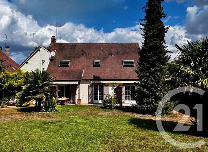 Saint-Fargeau-Ponthierry : Maison 8 pièces à vendre