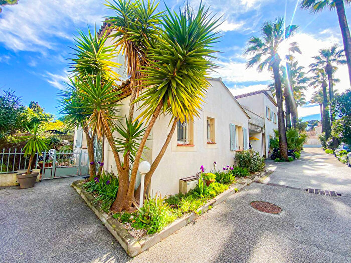 Maison à vendre - Toulon - 4 pièces - 3 chambres