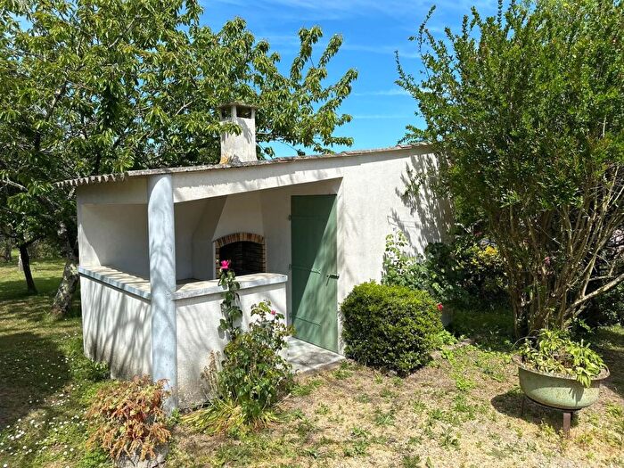 Maison 7 pièces à Barzan, à vendre